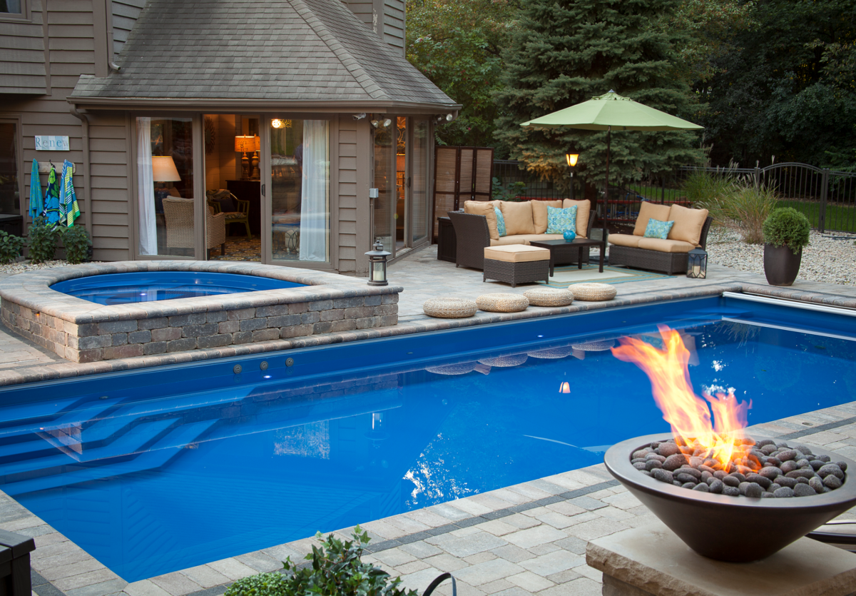 Barrier Reef Fiberglass Pools | Cool Breeze Pools